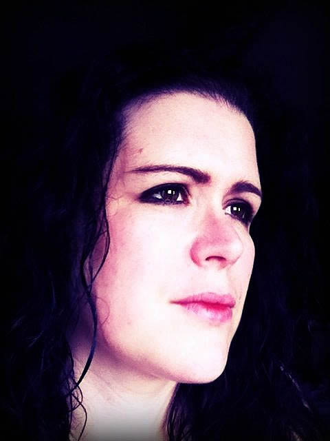 Angela-Wakefield – Angela Wakefield